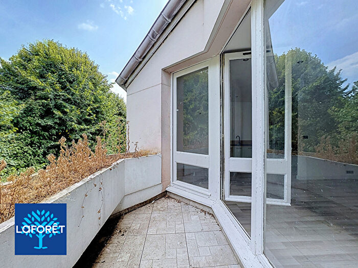 Évry, Les Epinettes : Appartement 5 pièces à vendre