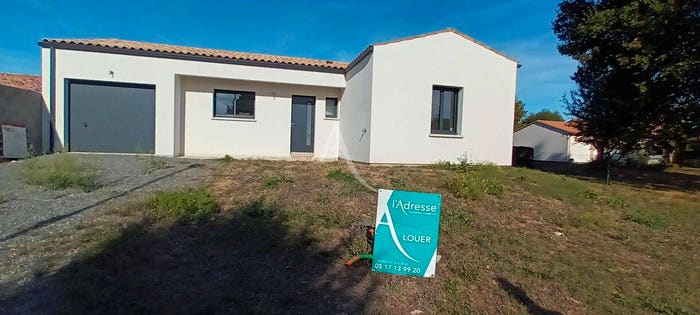 Maison 5 pièces à louer à Saint-Sulpice-d'Arnoult