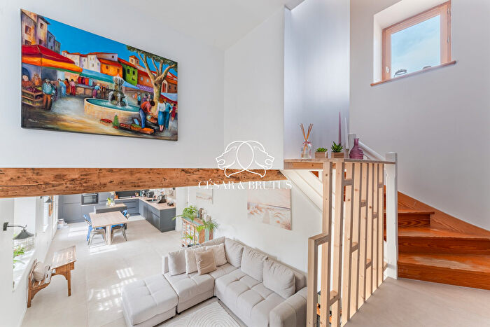 Maison à vendre - Sathonay-Village - 6 pièces - 4 chambres