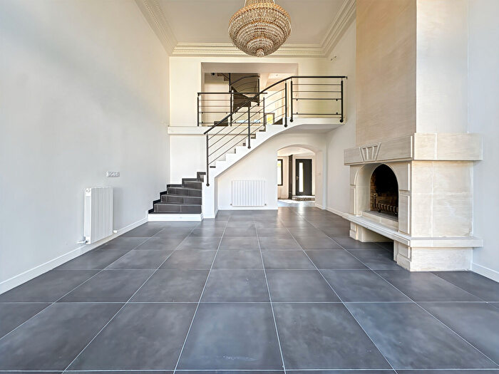 Maison à vendre - Mantes-la-Ville, La Vaucouleurs - 5 pièces - 3 chambres