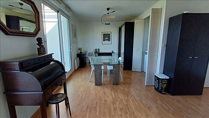Dijon, Toison d'Or : Appartement 1 pièce à louer