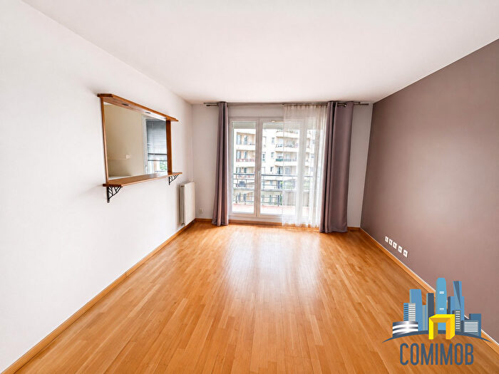 Appartement 3 pièces à louer à Courbevoie