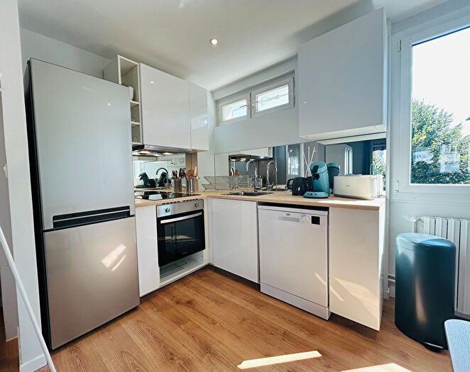 Appartement à louer - Lyon e , La Plaine, Santy - 1 pièce - 1 chambre