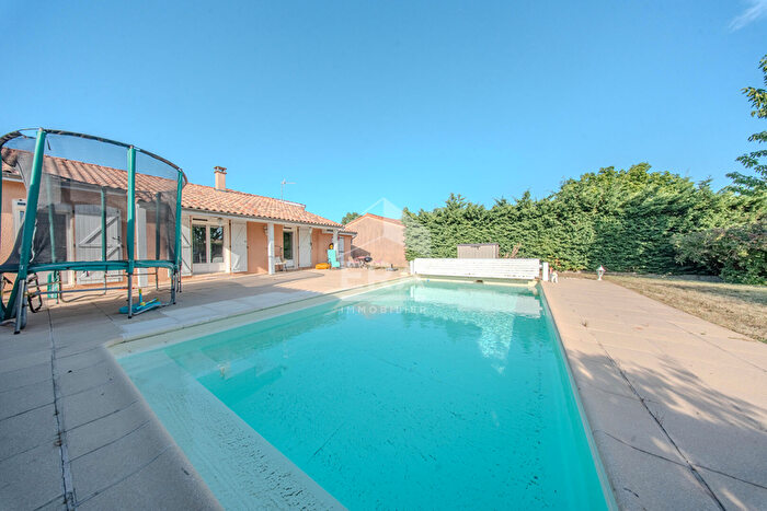 Gratentour - Maison 5 pièces à vendre