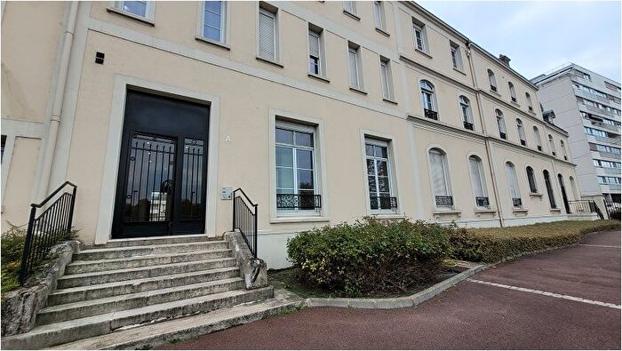 Appartement 1 pièce à louer à Viry-Châtillon, Chatillon