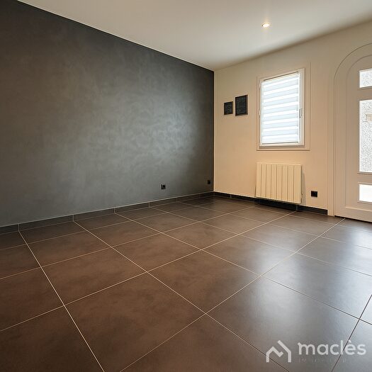 Maison à vendre - Le Thillay - 4 pièces - 3 chambres