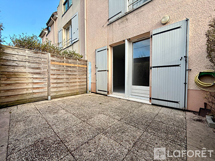 Appartement à louer - Pontault-Combault, Mairie, Rouxel - 2 pièces - 1 chambre