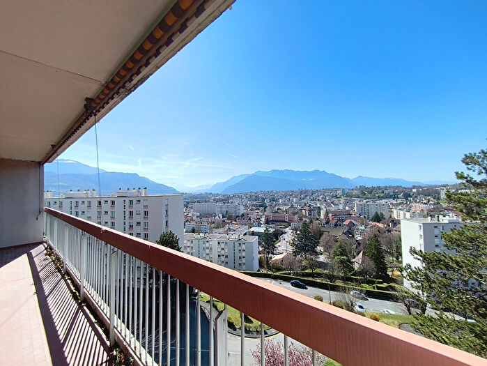 Appartement à vendre - Voiron, Souillet, Vouise, Belvédère - 4 pièces - 2 chambres