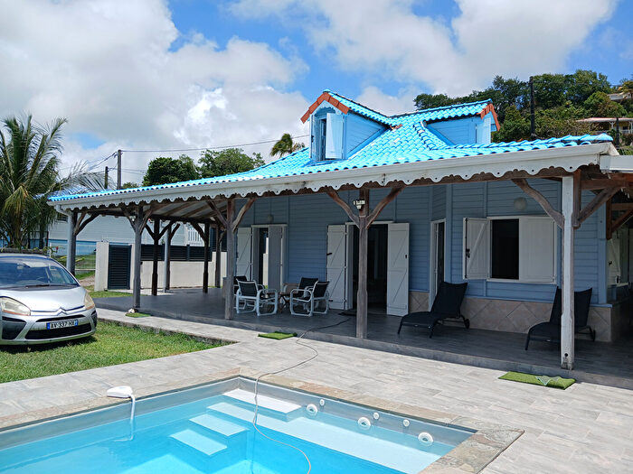 Maison 4 pièces à Le Marin, à louer