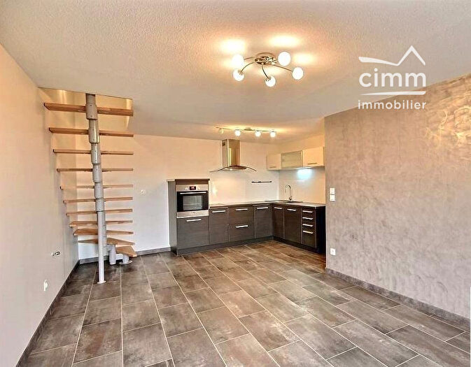 Appartement à louer - La Côte-Saint-André - 3 pièces - 2 chambres