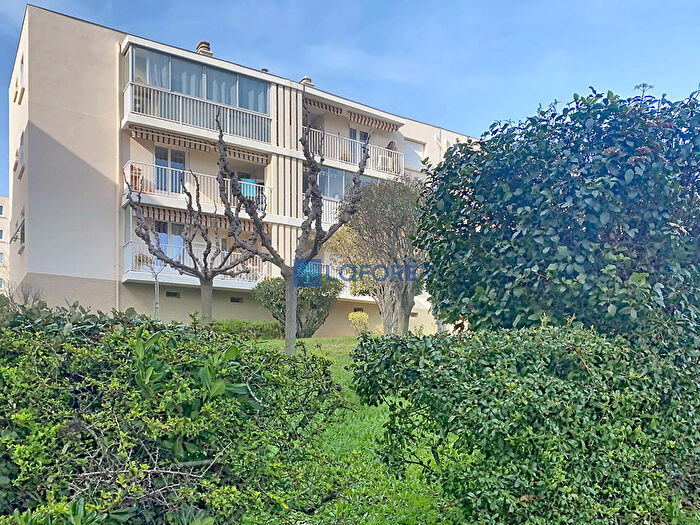 Appartement à louer - Toulon, Pont de Suve - 4 pièces - 3 chambres