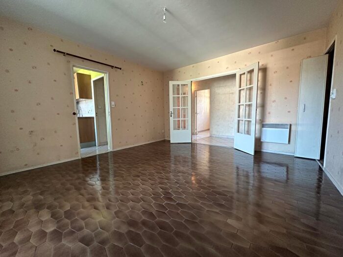 Chambéry, Centre-ville : Appartement 4 pièces à louer