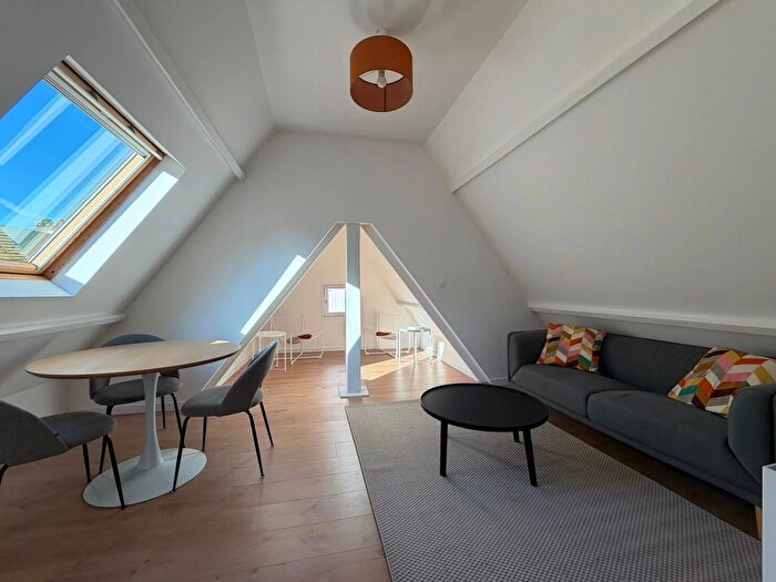 Appartement à louer - Rouen, Vieux Marché, Cathédrale - 2 pièces - 1 chambre