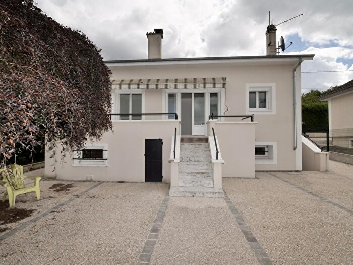 Maison 3 pièces à Samoreau, à louer