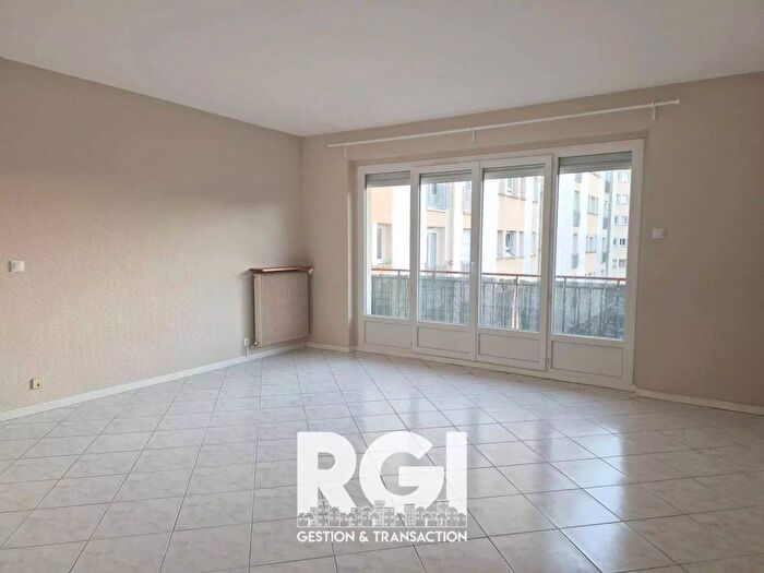 Appartement à louer - Malmedonne, Maurepas - 3 pièces - 2 chambres