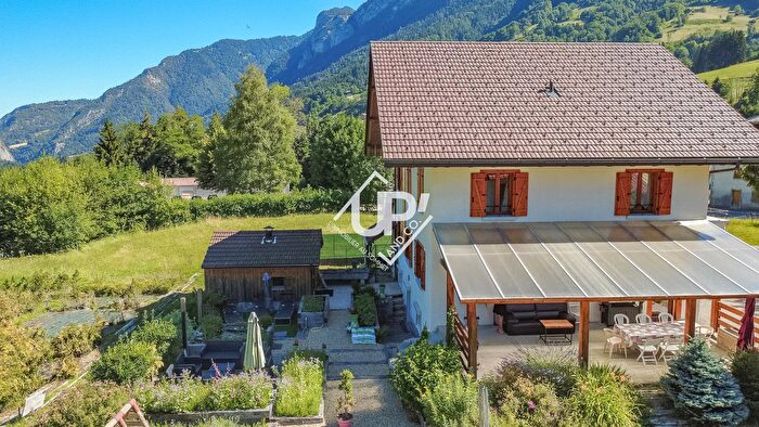 Maison 7 pièces à Le Petit-Bornand-les-Glières, à vendre