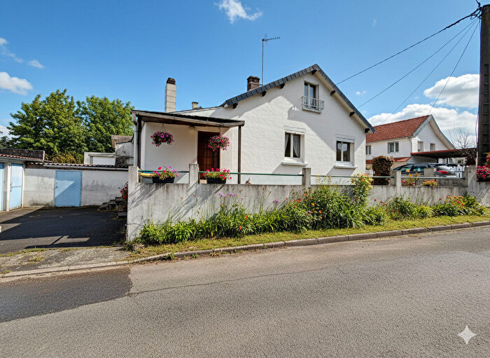 Nantes, Eraudière, La Marrière, Rond-point de Paris : Maison 4 pièces à vendre