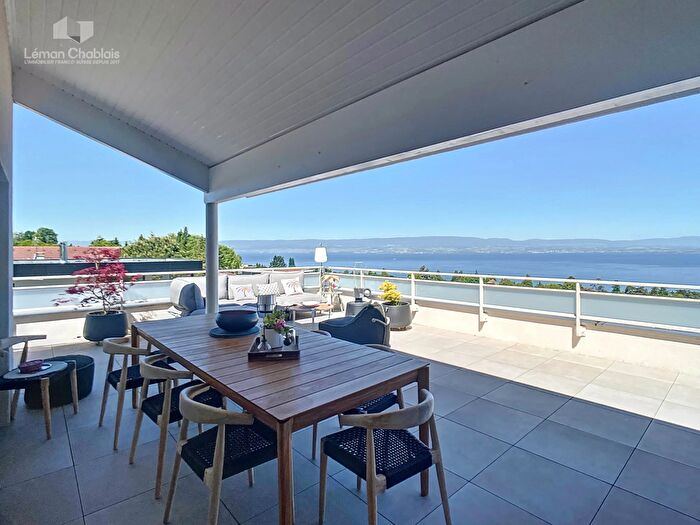 Appartement à vendre - Évian-les-Bains - 5 pièces - 4 chambres