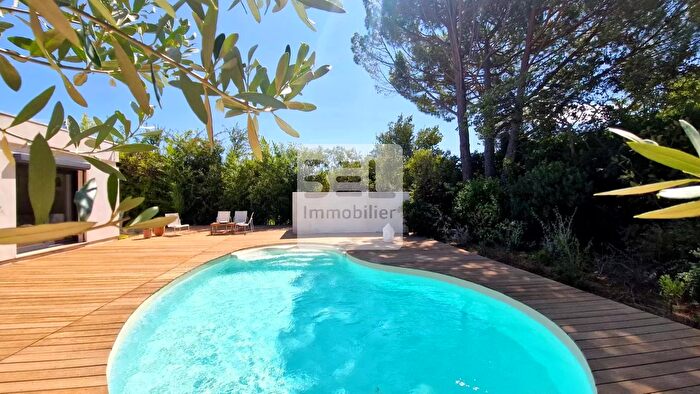 Maison à vendre - Villeneuve-lès-Avignon - 8 pièces - 5 chambres