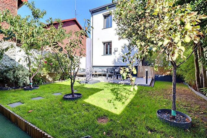 Maison à vendre - Colombes, Fossés Jean Bouvier - 6 pièces - 4 chambres