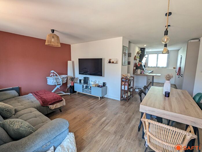 Appartement à vendre - Nîmes, Grézan - 4 pièces - 3 chambres