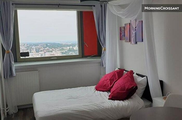 Appartement à louer - La Noue, Bagnolet - 1 pièce