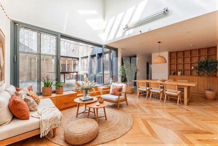 Maison à vendre - Levallois-Perret, Front de Seine - 5 pièces - 4 chambres