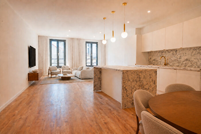 Saint-Raphaël, Centre-ville - Appartement 4 pièces à vendre