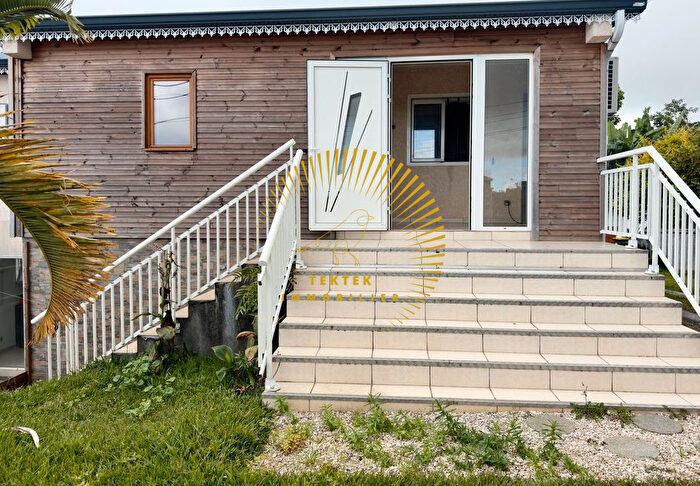 Maison à louer - Le Tampon - 5 pièces - 4 chambres