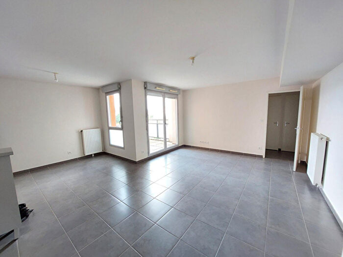 Appartement à vendre - Pierre-Bénite - 3 pièces - 2 chambres