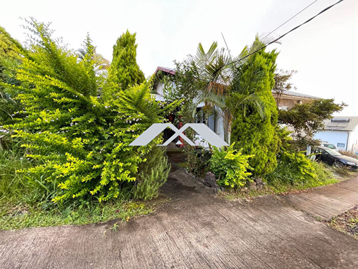 Maison à vendre - Saint-Leu, Camélias, Saint-Christophe - 4 pièces - 3 chambres