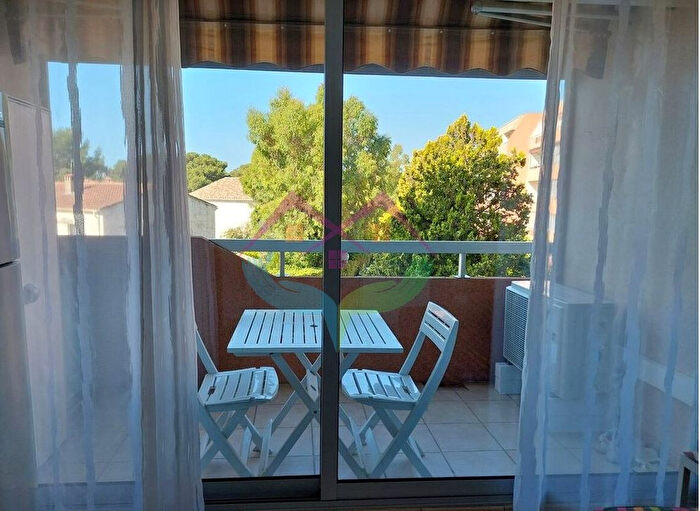 Appartement à vendre - Saint-Raphaël, Santa-Lucia - 1 pièce - 1 chambre