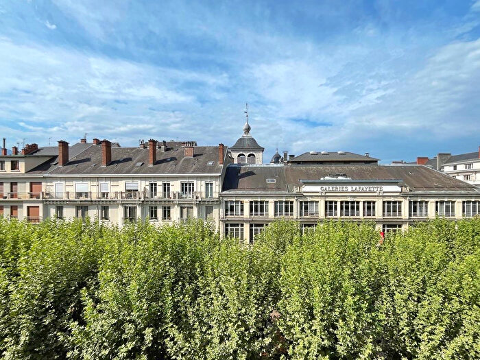 Appartement 4 pièces à vendre - Chambéry, Centre-ville