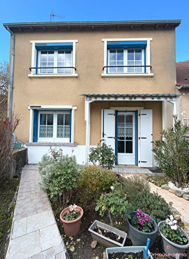 Maison 3 pièces à vendre à Oulches