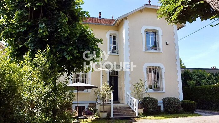 Cahors, Centre-ville : Maison 7 pièces à vendre