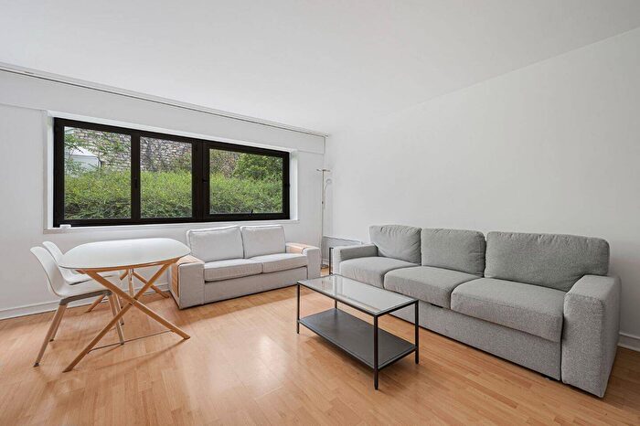 Appartement 1 pièce à Saint Philippe du Roule, Paris 8ème arrondissement, à louer