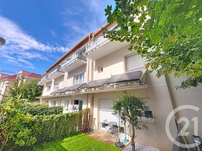 Appartement 4 pièces à vendre - Brie-Comte-Robert, Centre-ville
