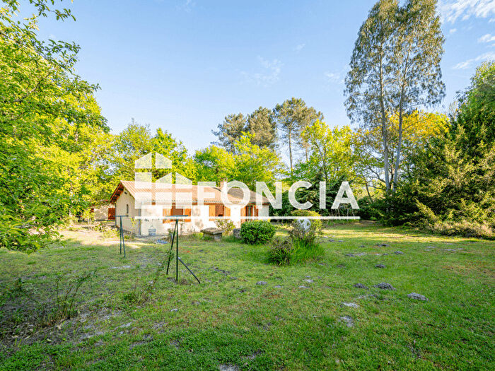 Maison à vendre - Roaillan - 4 pièces - 3 chambres