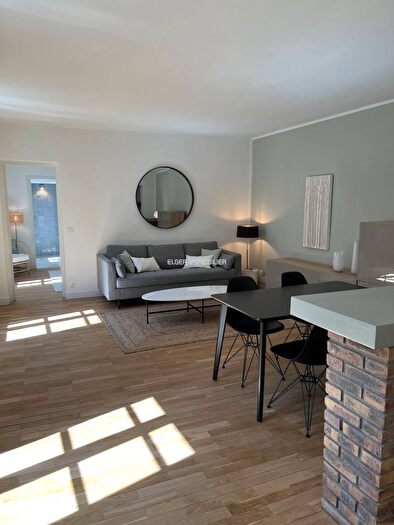 Appartement à louer - Montorgueil-Saint Denis, Paris ème arrondissement - 2 pièces - 1 chambre