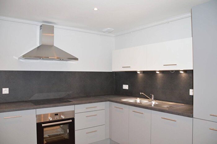 Appartement à louer - Est, Altkirch - 2 pièces - 1 chambre