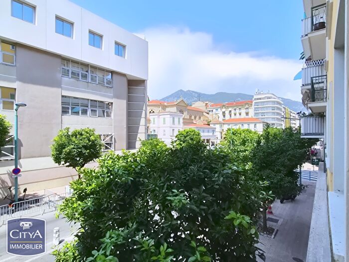 Appartement 4 pièces à vendre - Menton, Hôtel de Ville, Vieille Ville, Musée, Madone, Carnolès