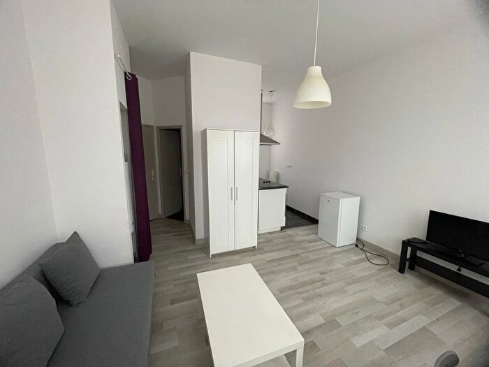 Appartement 1 pièce à Saint-Quentin, Saint-Jean, à louer