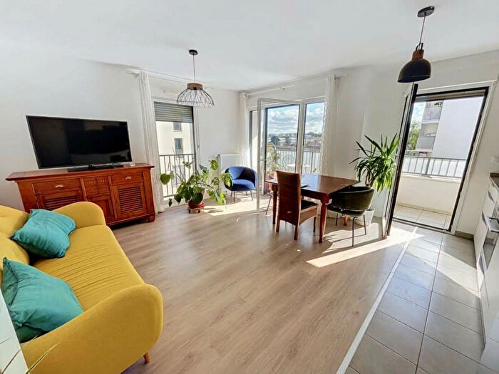 Villejuif, Centre-ville : Appartement 3 pièces à vendre