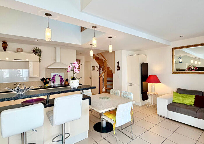 Maison 3 pièces à vendre - Biarritz, Saint-Charles, Phare, Larochefoucauld