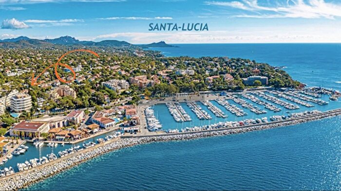 Appartement à vendre - Saint-Raphaël, Santa-Lucia - 3 pièces - 2 chambres