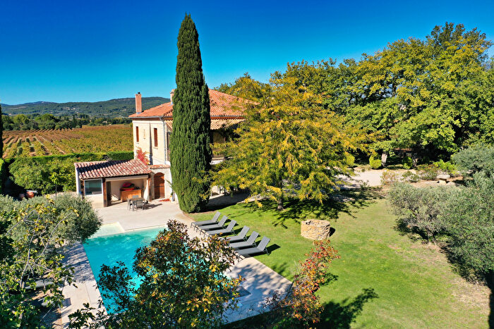 Maison à vendre - Modène - 8 pièces - 5 chambres