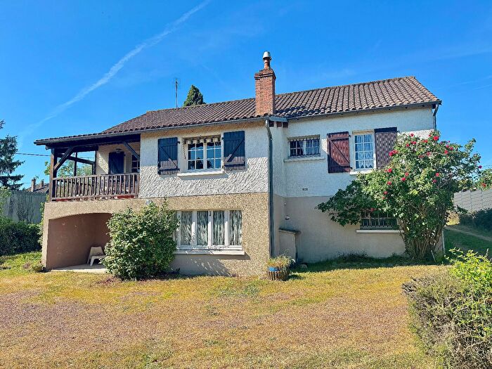 Saint-Jean-de-Thouars : Maison 6 pièces à vendre