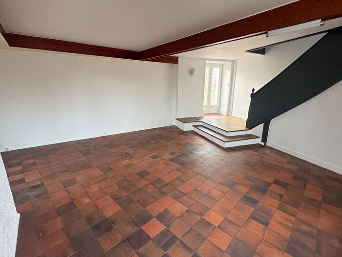 Maison à louer - Buxerolles - 5 pièces - 4 chambres