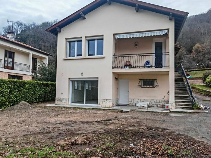 Appartement 4 pièces à louer à Mercus-Garrabet