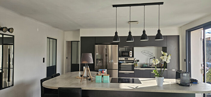 Maison à vendre - Saint-Laurent-de-la-Salanque - 8 pièces - 6 chambres